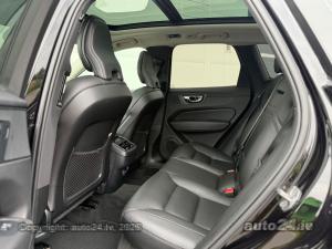 Black Volvo XC60 2020 in Tallinn, with an engine capacity of 2.00 L and mileage of 181 thousand km for 25500 €, photo 11 on AUTOMOTO.COM.LV