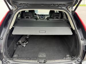 Black Volvo XC60 2020 in Tallinn, with an engine capacity of 2.00 L and mileage of 181 thousand km for 25500 €, photo 13 on AUTOMOTO.COM.LV
