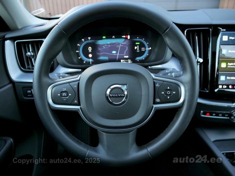 Melns Volvo XC60 2021 Tallina, ar dzinēja tilpumu 2.00 L un nobraukumu 100 tūkst. km par 34900 €, foto 8 vietnē AUTOMOTO.COM.LV
