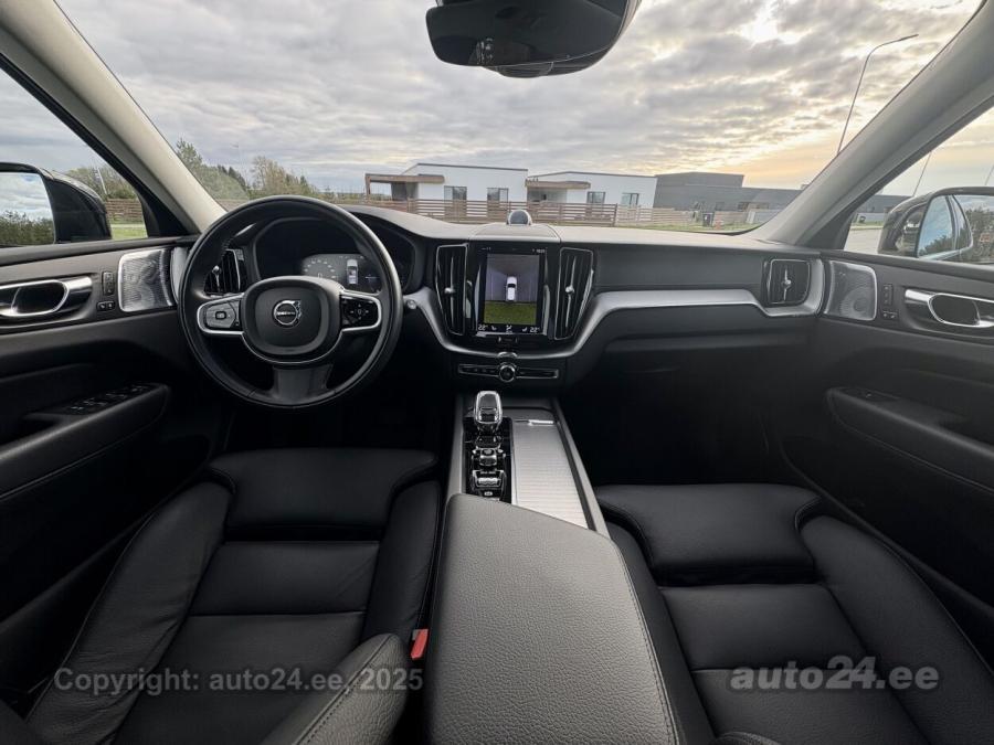 Melns Volvo XC60 2021 Tallina, ar dzinēja tilpumu 2.00 L un nobraukumu 80 tūkst. km par 45250 €, foto 8 vietnē AUTOMOTO.COM.LV
