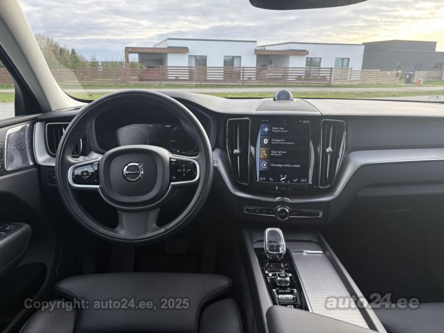 Melns Volvo XC60 2021 Tallina, ar dzinēja tilpumu 2.00 L un nobraukumu 80 tūkst. km par 45250 €, foto 11 vietnē AUTOMOTO.COM.LV