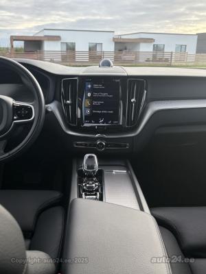 Melns Volvo XC60 2021 Tallina, ar dzinēja tilpumu 2.00 L un nobraukumu 80 tūkst. km par 45250 €, foto 12 vietnē AUTOMOTO.COM.LV