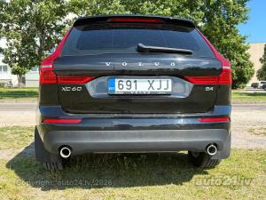 Melns Volvo XC60 2021 Pērnava, ar dzinēja tilpumu 2.00 L un nobraukumu 77 tūkst. km par 27900 €, foto 11 vietnē AUTOMOTO.COM.LV