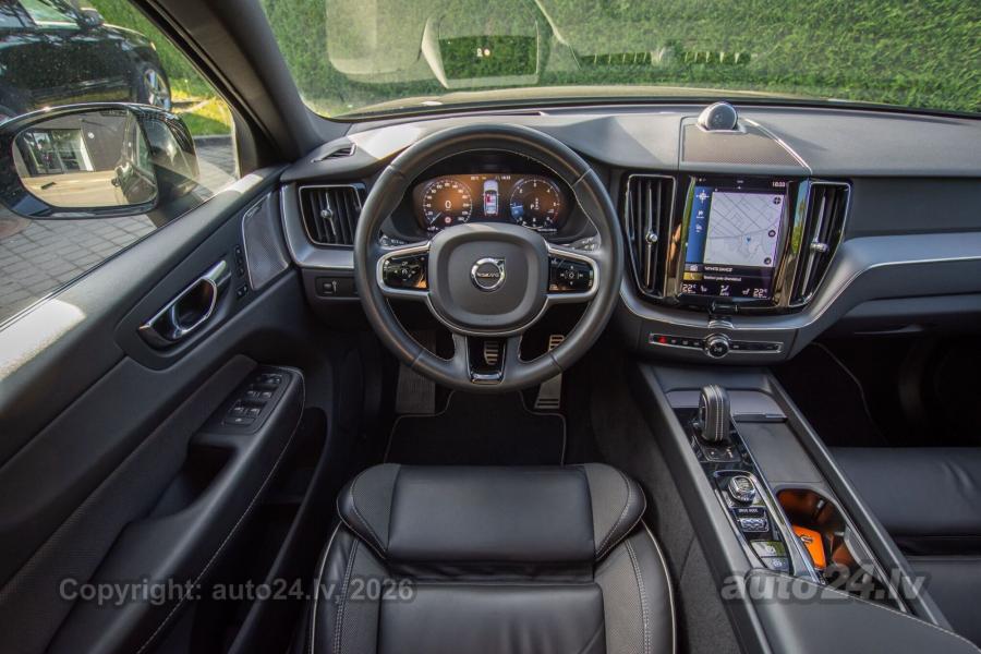 Black Volvo XC60 2021 in Tallinn, with an engine capacity of 2.00 L and mileage of 151 thousand km for 29749 €, photo 9 on AUTOMOTO.COM.LV