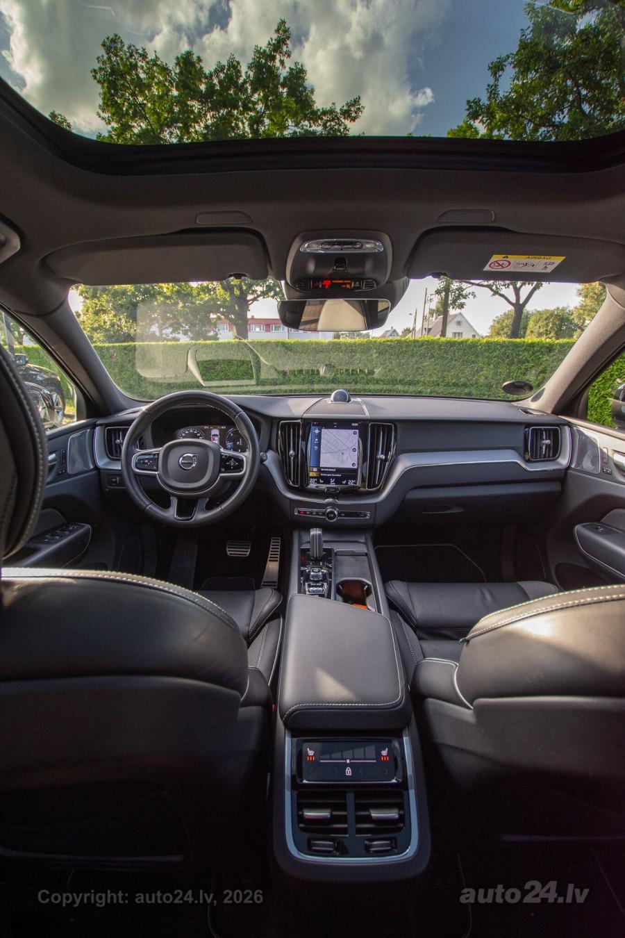 Black Volvo XC60 2021 in Tallinn, with an engine capacity of 2.00 L and mileage of 151 thousand km for 29749 €, photo 11 on AUTOMOTO.COM.LV