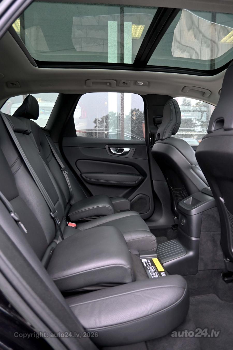 Black Volvo XC60 2022 in Tallinn, with an engine capacity of 2.00 L and mileage of 128 thousand km for 34890 €, photo 12 on AUTOMOTO.COM.LV