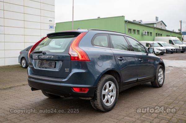 Zils Volvo XC60 2008 Tallina, ar dzinēja tilpumu 2.40 L un nobraukumu 182 tūkst. km par 7900 €, foto 4 vietnē AUTOMOTO.COM.LV
