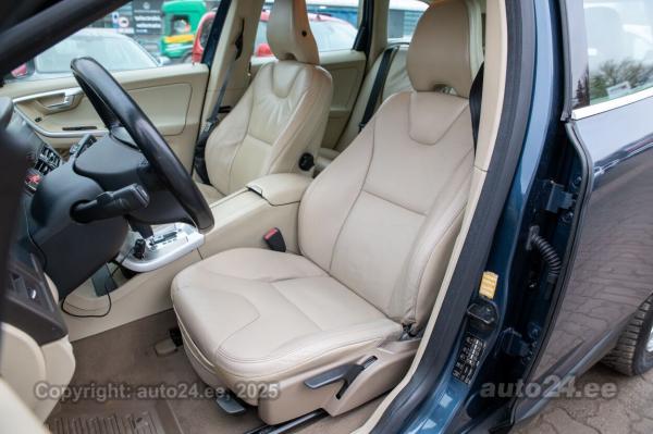 Zils Volvo XC60 2008 Tallina, ar dzinēja tilpumu 2.40 L un nobraukumu 182 tūkst. km par 7900 €, foto 10 vietnē AUTOMOTO.COM.LV
