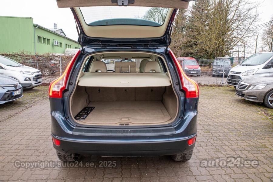 Zils Volvo XC60 2008 Tallina, ar dzinēja tilpumu 2.40 L un nobraukumu 182 tūkst. km par 7900 €, foto 15 vietnē AUTOMOTO.COM.LV