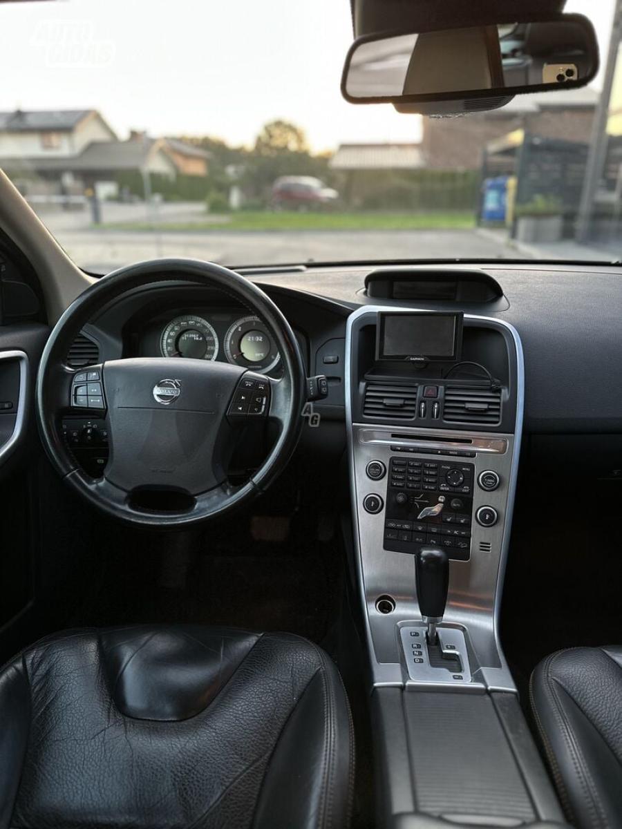 Zils Volvo XC60 2008 Kauņa, ar dzinēja tilpumu 2.40 L un nobraukumu 314 tūkst. km par 5600 €, foto 13 vietnē AUTOMOTO.COM.LV