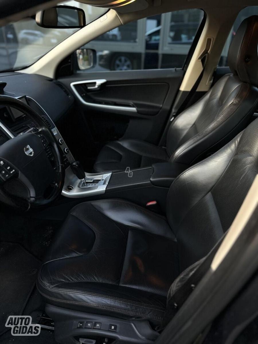 Zils Volvo XC60 2008 Kauņa, ar dzinēja tilpumu 2.40 L un nobraukumu 314 tūkst. km par 5600 €, foto 14 vietnē AUTOMOTO.COM.LV