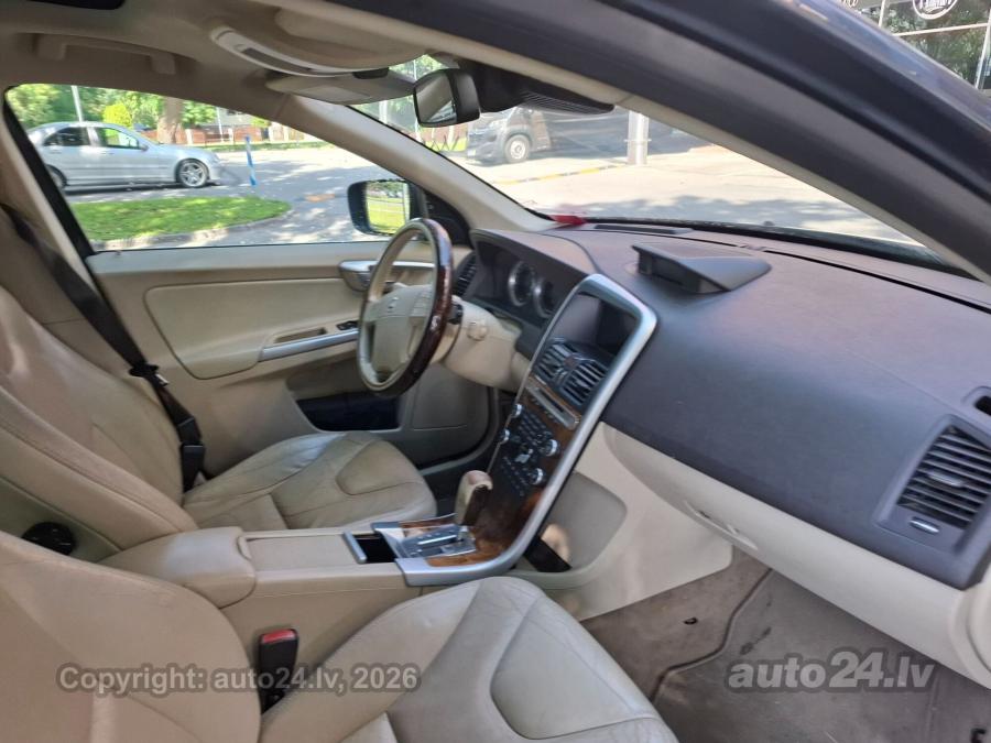 Blue Volvo XC60 2008 in Tallinn, with an engine capacity of 2.40 L and mileage of 0 thousand km for 4499 €, photo 6 on AUTOMOTO.COM.LV