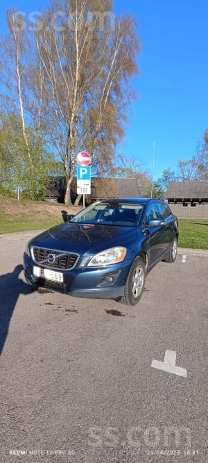 Blue Volvo XC60 2009 in Riga, with an engine capacity of 2.40 L and mileage of 284 thousand km for 8200 €, photo 4 on AUTOMOTO.COM.LV