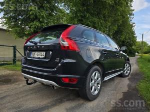 Zils Volvo XC60 2009 Rīga, ar dzinēja tilpumu 2.40 L un nobraukumu 284 tūkst. km par 10970 €, foto 5 vietnē AUTOMOTO.COM.LV