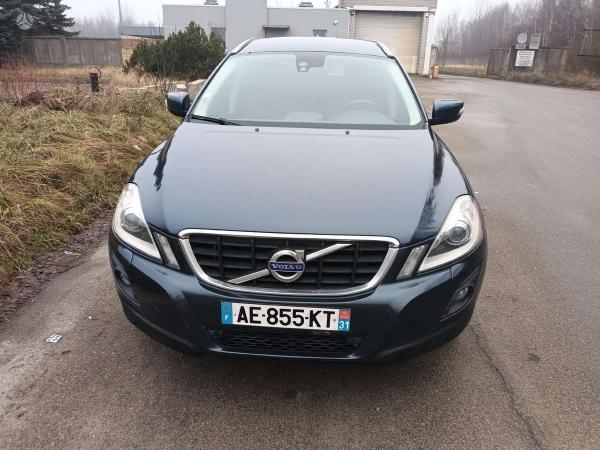 Zils Volvo XC60 2009 Panevēža, ar dzinēja tilpumu 2.40 L un nobraukumu 271 tūkst. km par 7100 €, foto 2 vietnē AUTOMOTO.COM.LV