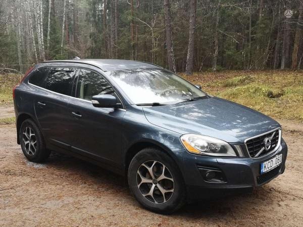 Blue Volvo XC60 2009 in Visaginas, with an engine capacity of 2.40 L and mileage of 282 thousand km for 7000 €, photo 2 on AUTOMOTO.COM.LV