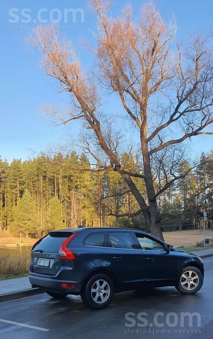 Zils Volvo XC60 2009 Valka, ar dzinēja tilpumu 2.40 L un nobraukumu 243 tūkst. km par 7300 €, foto 6 vietnē AUTOMOTO.COM.LV