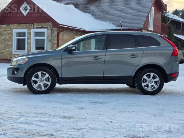 Zils Volvo XC60 2009 Rīga, ar dzinēja tilpumu 2.40 L un nobraukumu 0 tūkst. km par 8350 €, foto 2 vietnē AUTOMOTO.COM.LV