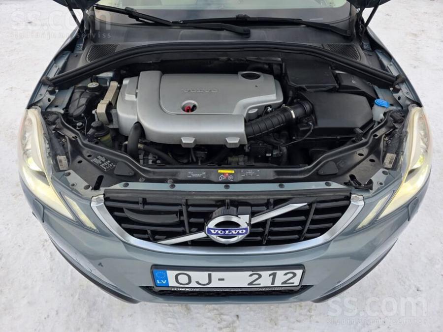 Blue Volvo XC60 2009 in Riga, with an engine capacity of 2.40 L and mileage of 0 thousand km for 8350 €, photo 32 on AUTOMOTO.COM.LV