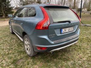 Blue Volvo XC60 2009 in Riga, with an engine capacity of 2.40 L and mileage of 235 thousand km for 5450 €, photo 2 on AUTOMOTO.COM.LV