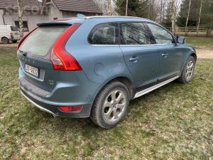 Blue Volvo XC60 2009 in Riga, with an engine capacity of 2.40 L and mileage of 235 thousand km for 5450 €, photo 3 on AUTOMOTO.COM.LV
