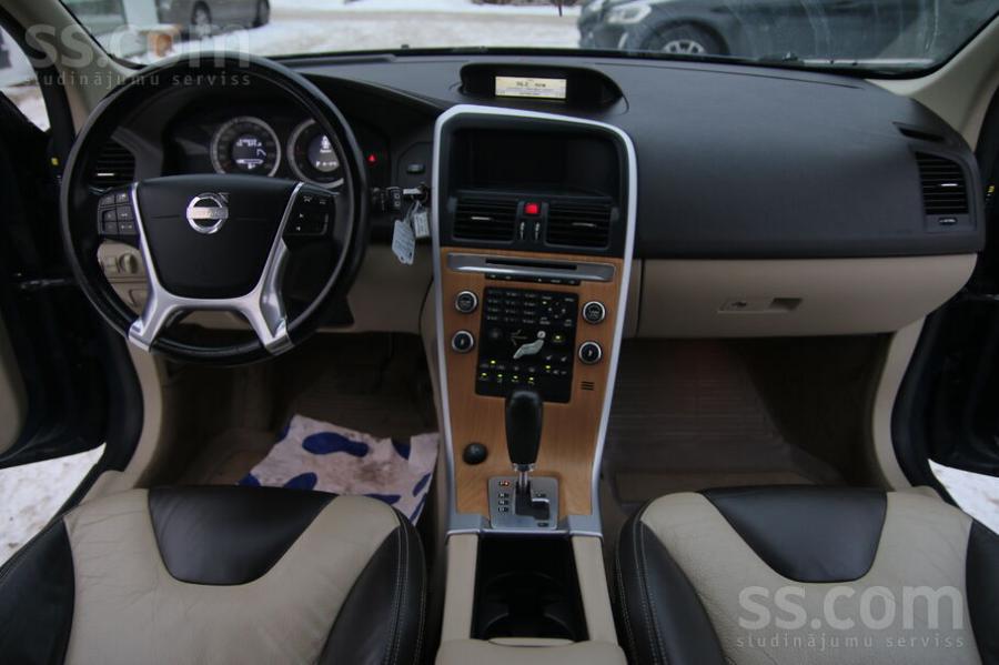 Zils Volvo XC60 2009 Rīga, ar dzinēja tilpumu 2.40 L un nobraukumu 0 tūkst. km par 7690 €, foto 12 vietnē AUTOMOTO.COM.LV