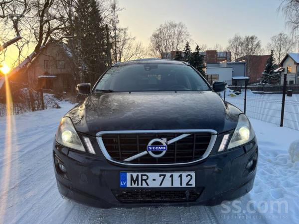 Zils Volvo XC60 2009 Rīga, ar dzinēja tilpumu 2.40 L un nobraukumu 290 tūkst. km par 5995 €, foto 8 vietnē AUTOMOTO.COM.LV