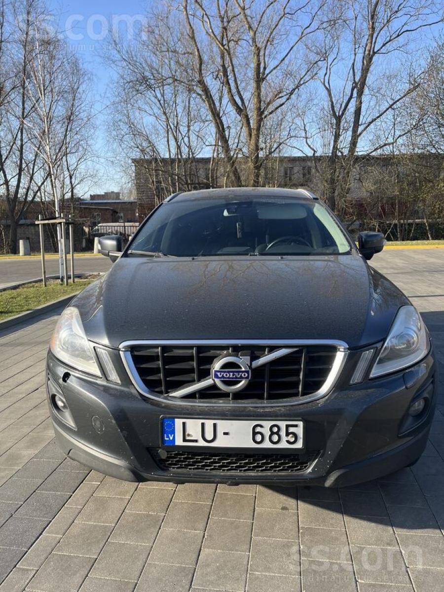 Zils Volvo XC60 2009 Rīga, ar dzinēja tilpumu 2.40 L un nobraukumu 416 tūkst. km par 4990 €, foto 5 vietnē AUTOMOTO.COM.LV