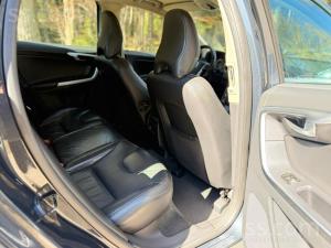 Blue Volvo XC60 2009 in Limbazi, with an engine capacity of 2.40 L and mileage of 338 thousand km for 7200 €, photo 8 on AUTOMOTO.COM.LV