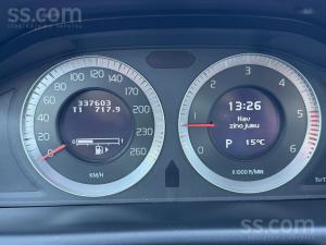 Blue Volvo XC60 2009 in Limbazi, with an engine capacity of 2.40 L and mileage of 338 thousand km for 7200 €, photo 9 on AUTOMOTO.COM.LV