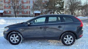 Zils Volvo XC60 2009 Saldus, ar dzinēja tilpumu 2.40 L un nobraukumu 322 tūkst. km par 6890 €, foto  vietnē AUTOMOTO.COM.LV