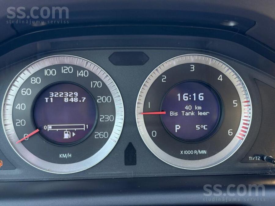 Синий Вольво ХС60 2009 в Салдус, объемом двигателя 2.40 л и пробегом 322 тыс. км за 6890 €, фото 12 на AUTOMOTO.COM.LV