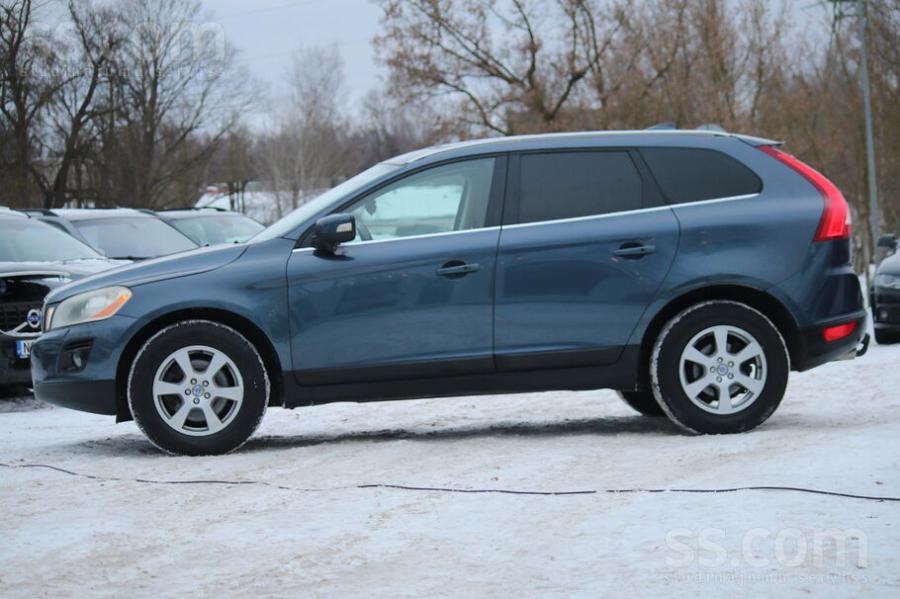 Zils Volvo XC60 2009 Rīga, ar dzinēja tilpumu 2.40 L un nobraukumu 0 tūkst. km par 6990 €, foto 4 vietnē AUTOMOTO.COM.LV