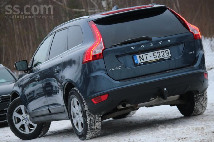 Zils Volvo XC60 2009 Rīga, ar dzinēja tilpumu 2.40 L un nobraukumu 0 tūkst. km par 6990 €, foto 6 vietnē AUTOMOTO.COM.LV