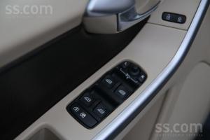 Zils Volvo XC60 2009 Rīga, ar dzinēja tilpumu 2.40 L un nobraukumu 0 tūkst. km par 6990 €, foto 9 vietnē AUTOMOTO.COM.LV