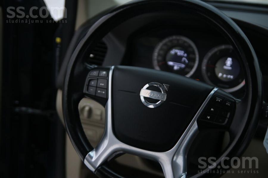 Zils Volvo XC60 2009 Rīga, ar dzinēja tilpumu 2.40 L un nobraukumu 0 tūkst. km par 6990 €, foto 14 vietnē AUTOMOTO.COM.LV