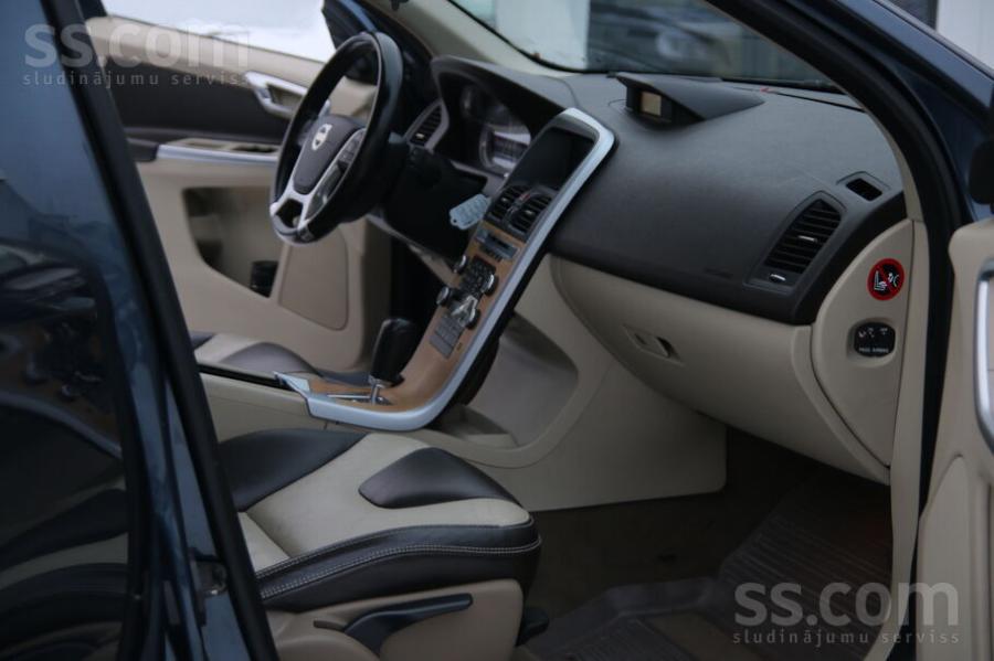 Zils Volvo XC60 2009 Rīga, ar dzinēja tilpumu 2.40 L un nobraukumu 0 tūkst. km par 6990 €, foto 18 vietnē AUTOMOTO.COM.LV