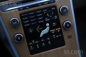 Zils Volvo XC60 2009 Rīga, ar dzinēja tilpumu 2.40 L un nobraukumu 0 tūkst. km par 6990 €, foto 26 vietnē AUTOMOTO.COM.LV