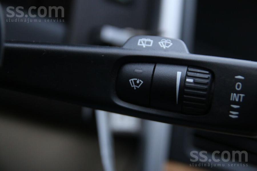 Zils Volvo XC60 2009 Rīga, ar dzinēja tilpumu 2.40 L un nobraukumu 0 tūkst. km par 6990 €, foto 28 vietnē AUTOMOTO.COM.LV