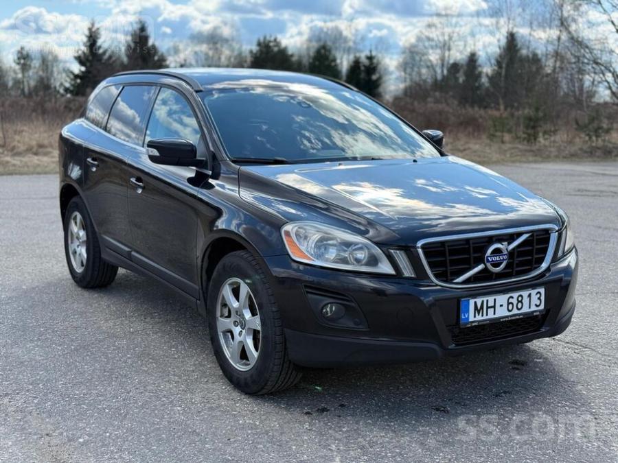 Blue Volvo XC60 2009 in Cesis, with an engine capacity of 2.40 L and mileage of 406 thousand km for 6290 €, photo 5 on AUTOMOTO.COM.LV