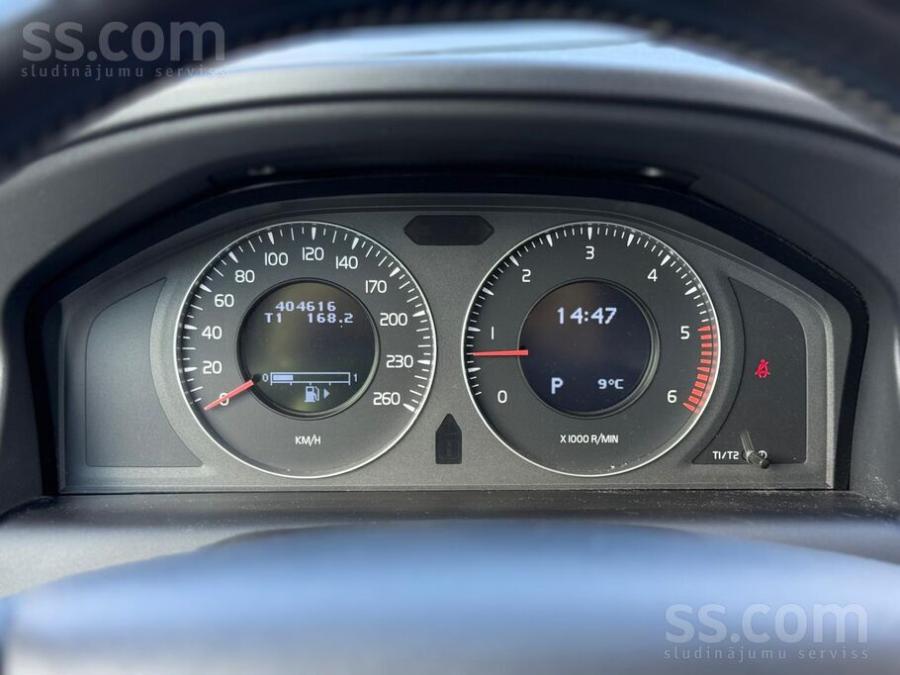 Blue Volvo XC60 2009 in Cesis, with an engine capacity of 2.40 L and mileage of 406 thousand km for 6290 €, photo 18 on AUTOMOTO.COM.LV