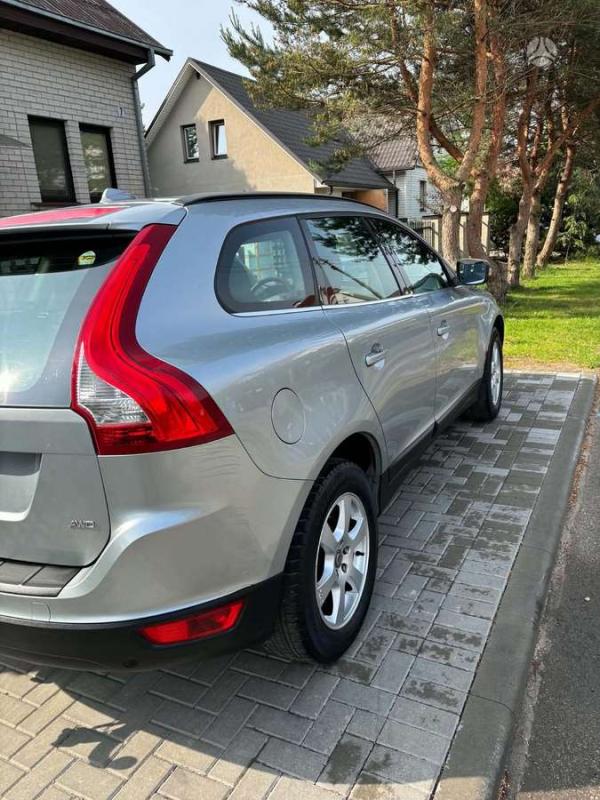 Zils Volvo XC60 2009 Kauņa, ar dzinēja tilpumu 2.40 L un nobraukumu 361 tūkst. km par 4200 €, foto 6 vietnē AUTOMOTO.COM.LV