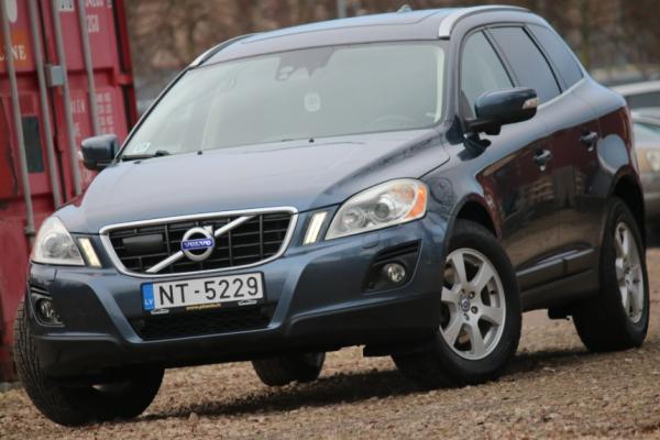 Zils Volvo XC60 2009 Rīga, ar dzinēja tilpumu 2.40 L un nobraukumu 247 tūkst. km par 8690 €, foto 1 vietnē AUTOMOTO.COM.LV