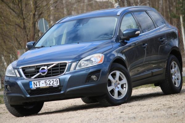 Zils Volvo XC60 2009 Rīga, ar dzinēja tilpumu 2.40 L un nobraukumu 247 tūkst. km par 8690 €, foto 2 vietnē AUTOMOTO.COM.LV