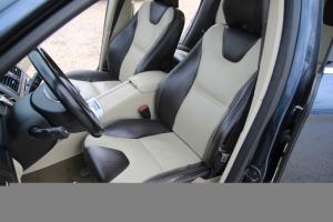 Blue Volvo XC60 2009 in Riga, with an engine capacity of 2.40 L and mileage of 247 thousand km for 8690 €, photo 31 on AUTOMOTO.COM.LV