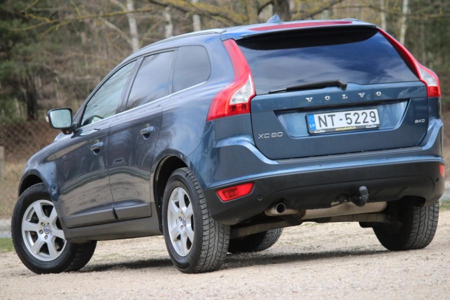Blue Volvo XC60 2009 in Riga, with an engine capacity of 2.40 L and mileage of 247 thousand km for 8690 €, photo 35 on AUTOMOTO.COM.LV