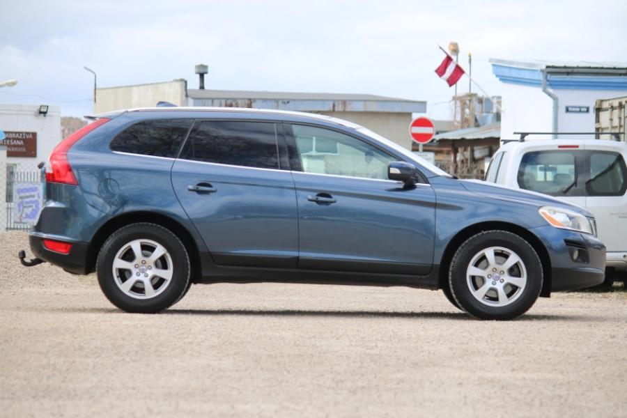 Blue Volvo XC60 2009 in Riga, with an engine capacity of 2.40 L and mileage of 247 thousand km for 8690 €, photo 37 on AUTOMOTO.COM.LV