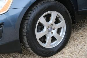 Blue Volvo XC60 2009 in Riga, with an engine capacity of 2.40 L and mileage of 247 thousand km for 8690 €, photo 38 on AUTOMOTO.COM.LV