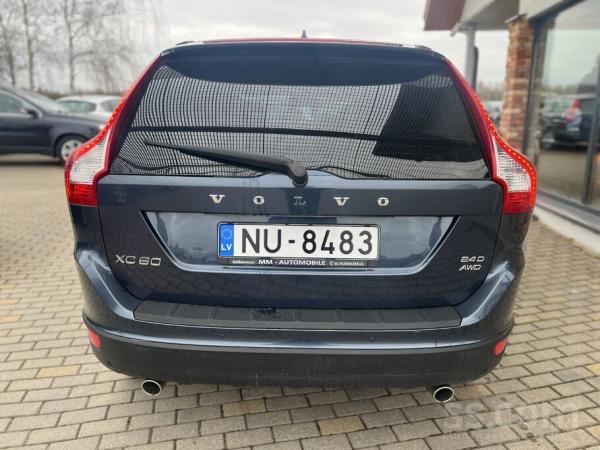 Blue Volvo XC60 2009 in Talsi, with an engine capacity of 2.40 L and mileage of 242 thousand km for 9890 €, photo 6 on AUTOMOTO.COM.LV