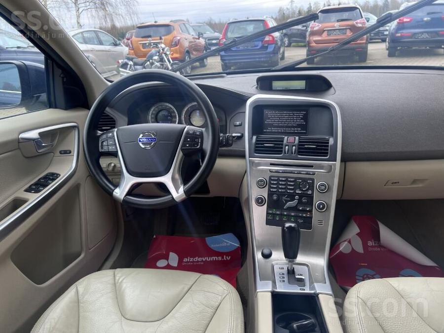Blue Volvo XC60 2009 in Talsi, with an engine capacity of 2.40 L and mileage of 242 thousand km for 9890 €, photo 14 on AUTOMOTO.COM.LV